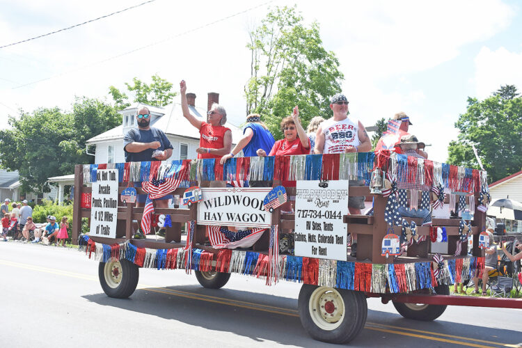 EVERYONE LOVES A PARADE | News, Sports, Jobs - The Sentinel